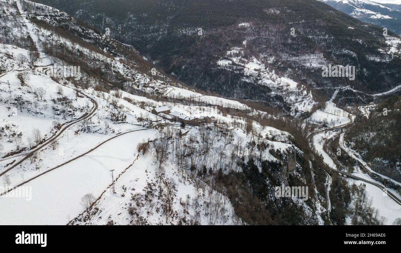 Ski hills hi-res stock photography and images - Alamy