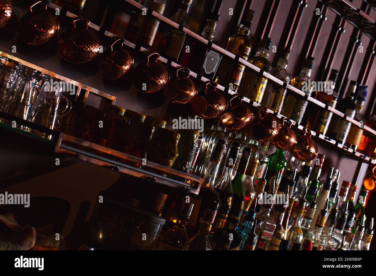 The faraday bar hi-res stock photography and images - Alamy