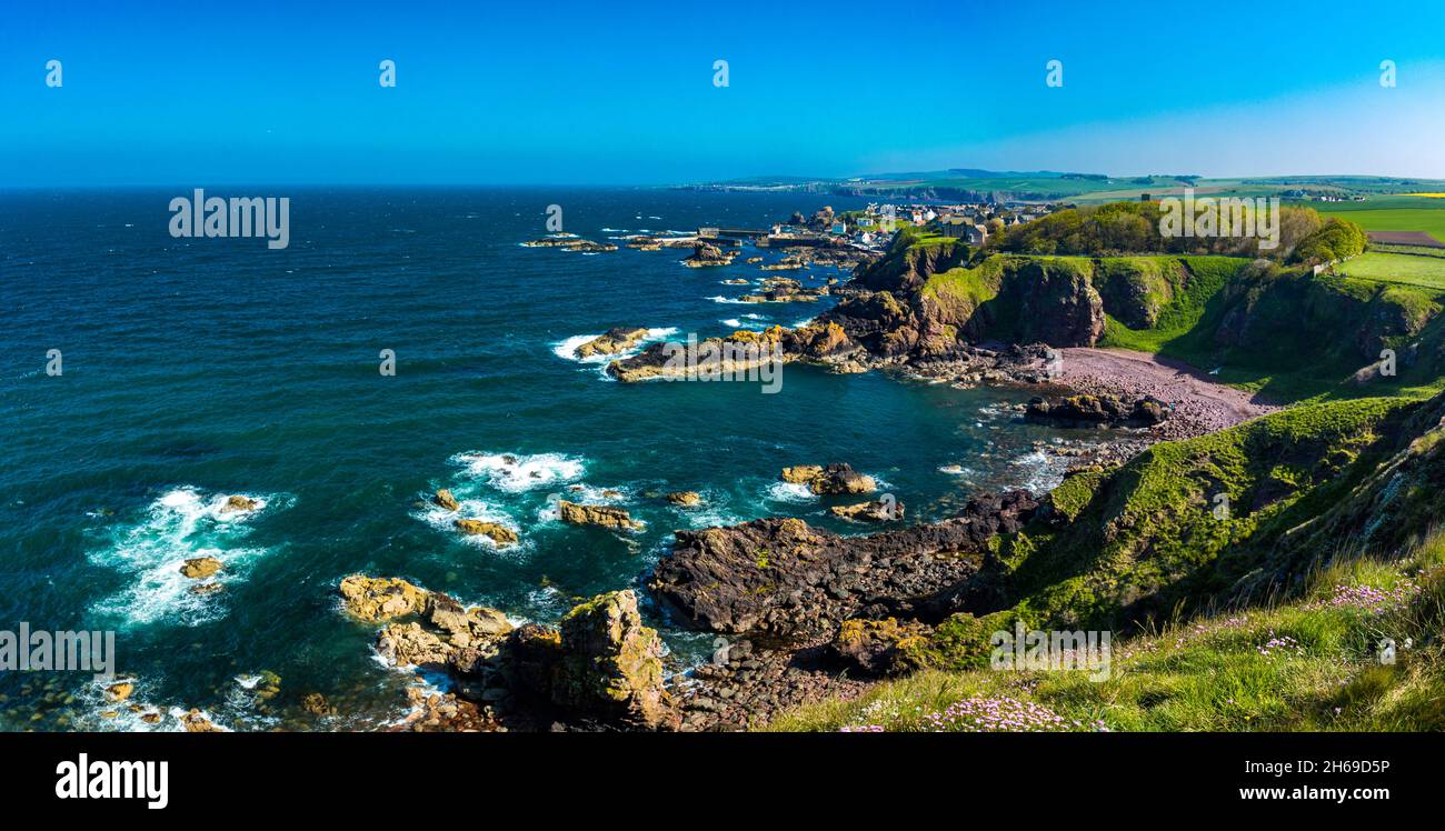 Starney bay st abbs hi-res stock photography and images - Alamy