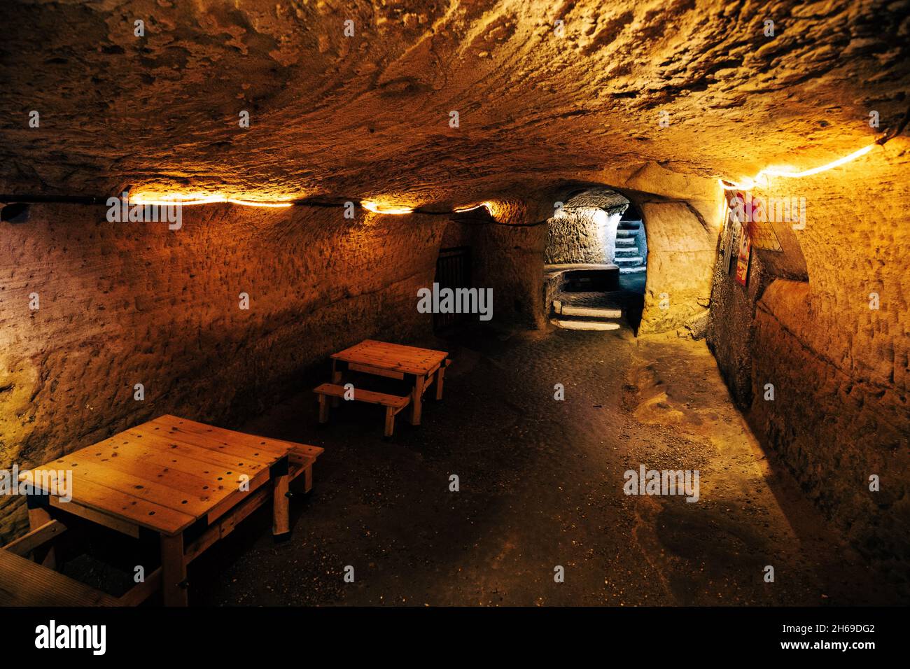 Underground caves, Castle Rock, Nottingham, England, UK Stock Photo - Alamy