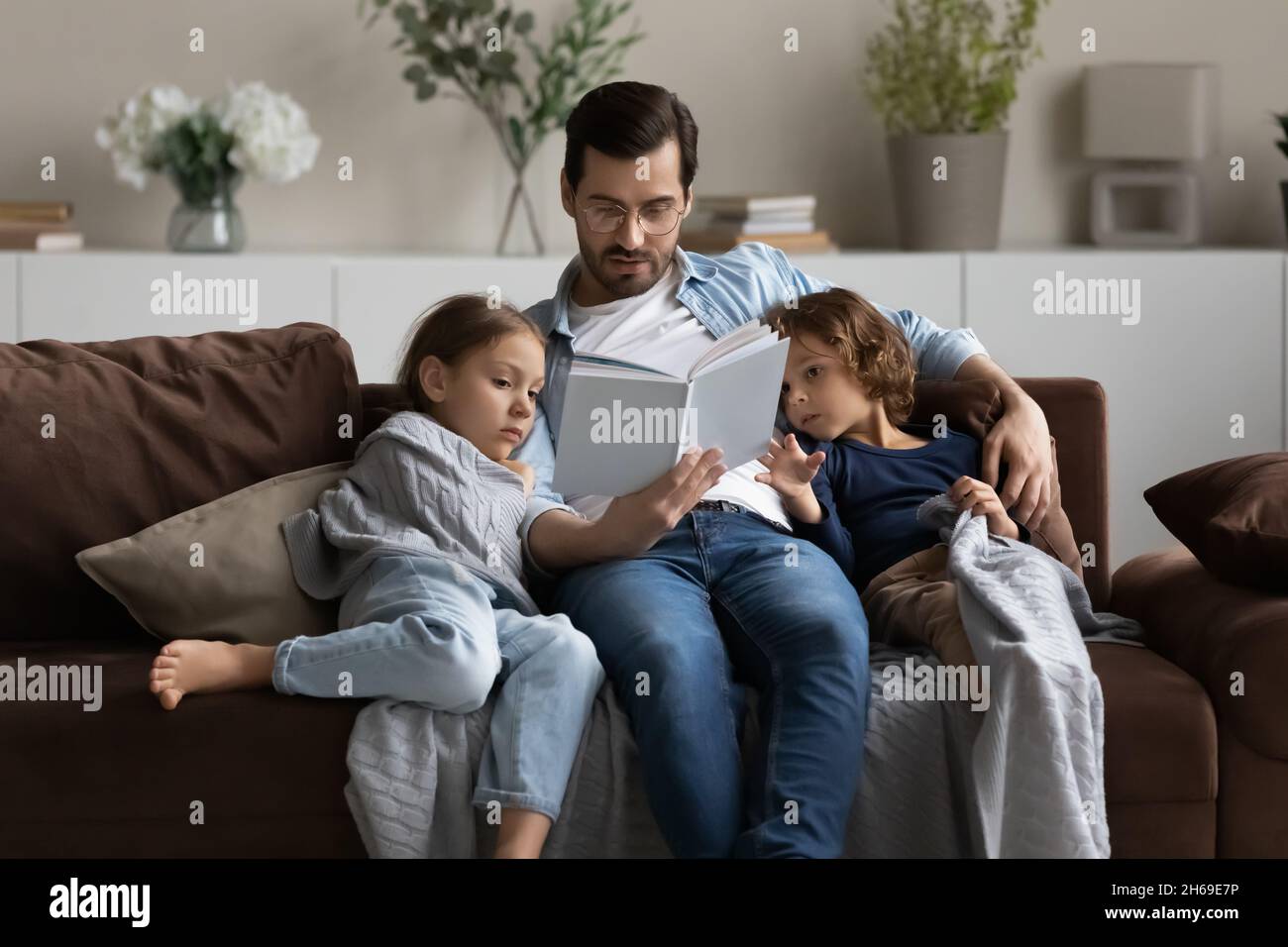 Caring father hi-res stock photography and images - Alamy