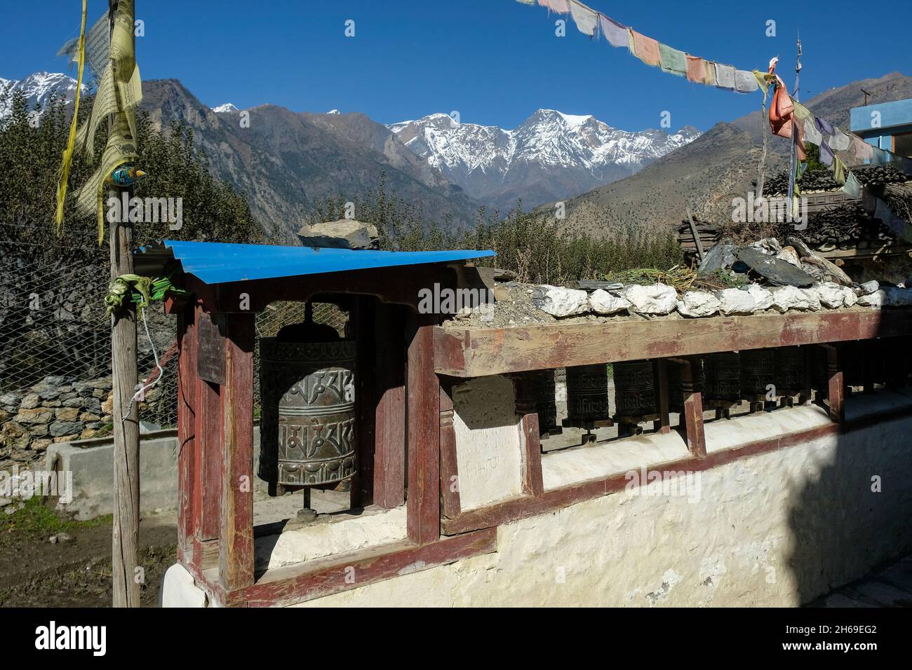 Thini village in Lower Mustang, Nepal Stock Photo - Alamy