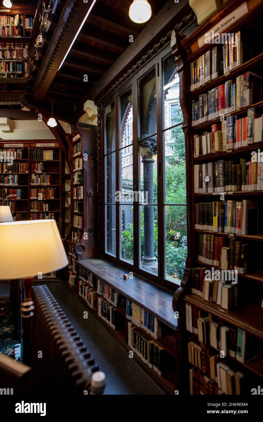 The Old Library of the Oxford Union, built in 1857. Originally the ...