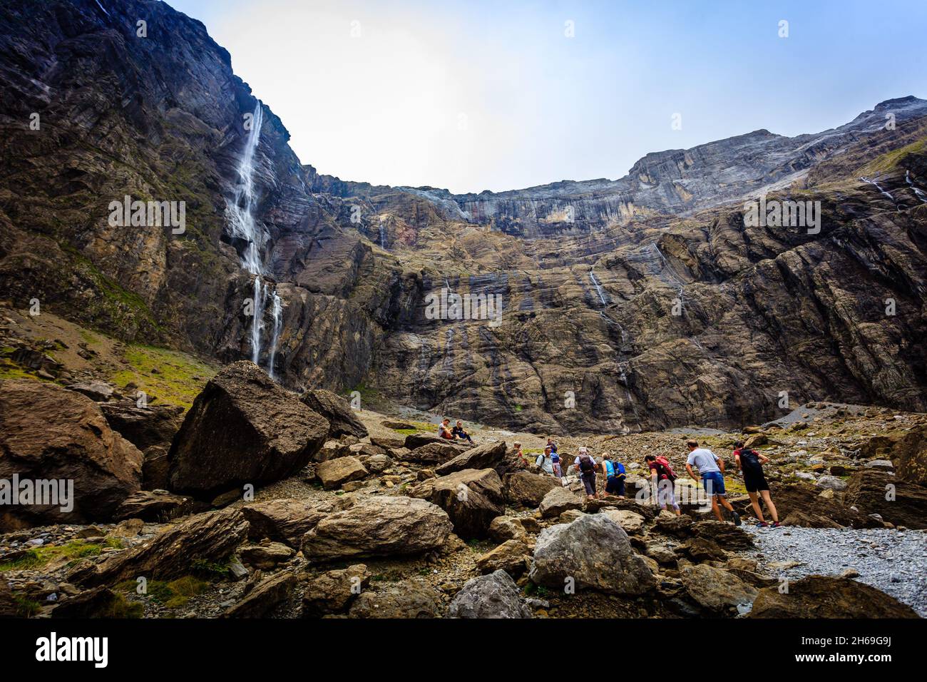Large waterfall hi-res stock photography and images - Alamy