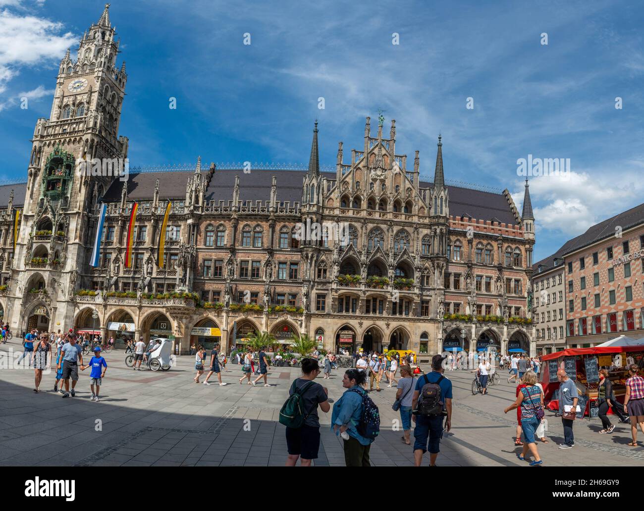 Munich germany 29 july 2020: Marienplatz, Mary's square, is the real ...