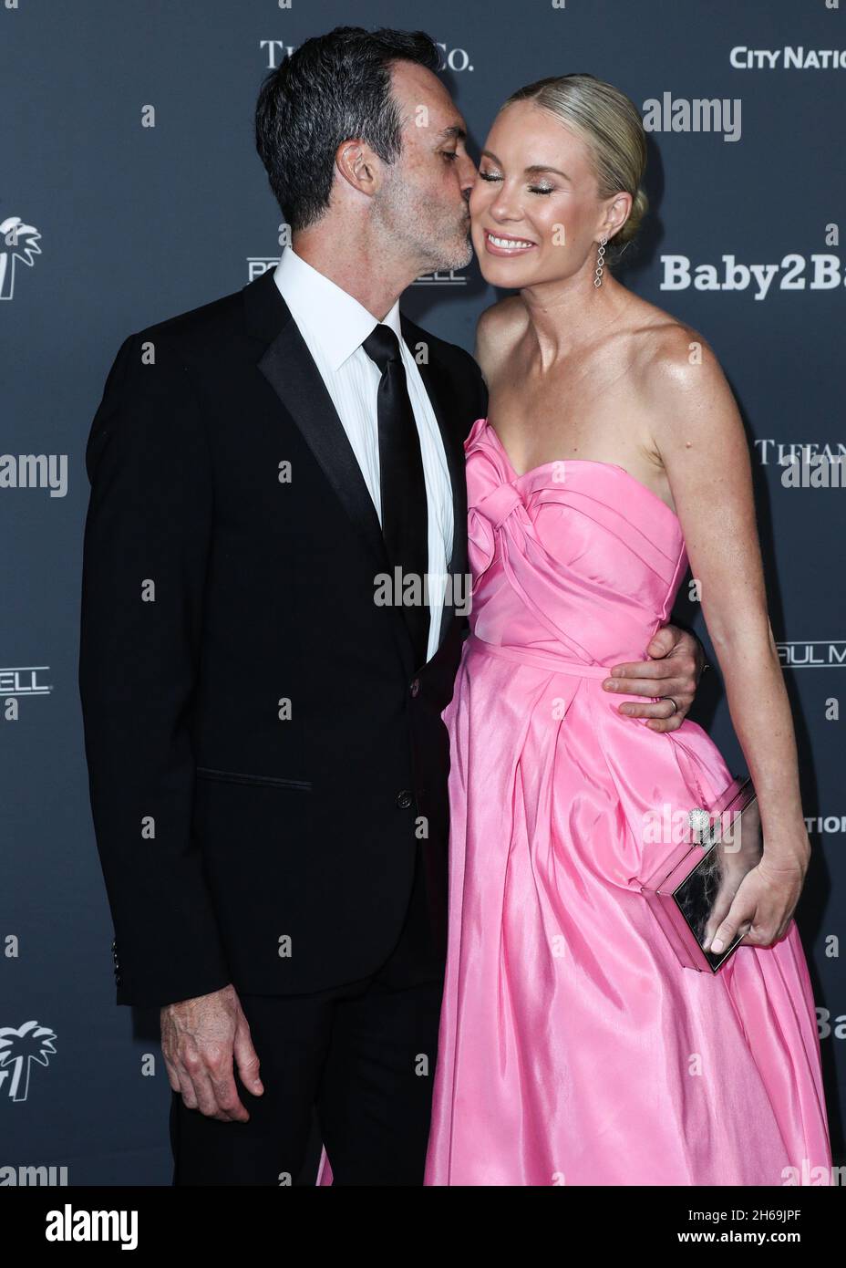 WEST HOLLYWOOD, LOS ANGELES, CALIFORNIA, USA - NOVEMBER 13: Actor Reid Scott and wife Elspeth ...