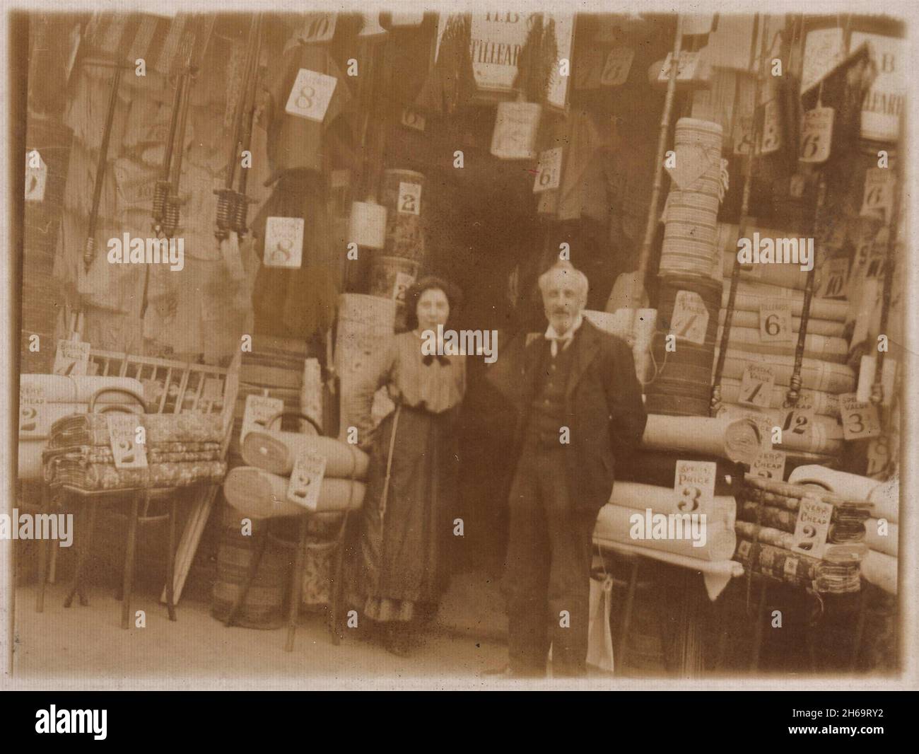 Edwardian shop hi-res stock photography and images - Alamy