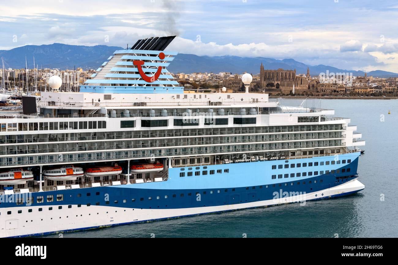 Tui Marella Explorer cruise ship leaving Palma de Mallorca 2021 Stock ...