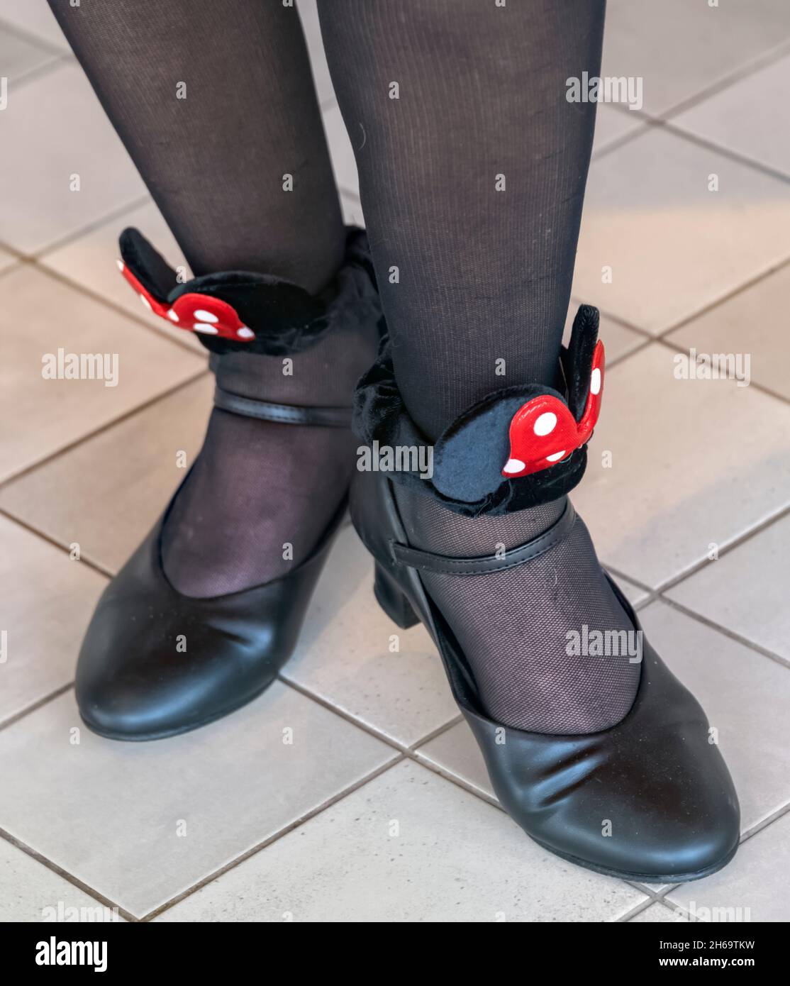 Minnie mouse shoes hi-res stock photography and images - Alamy