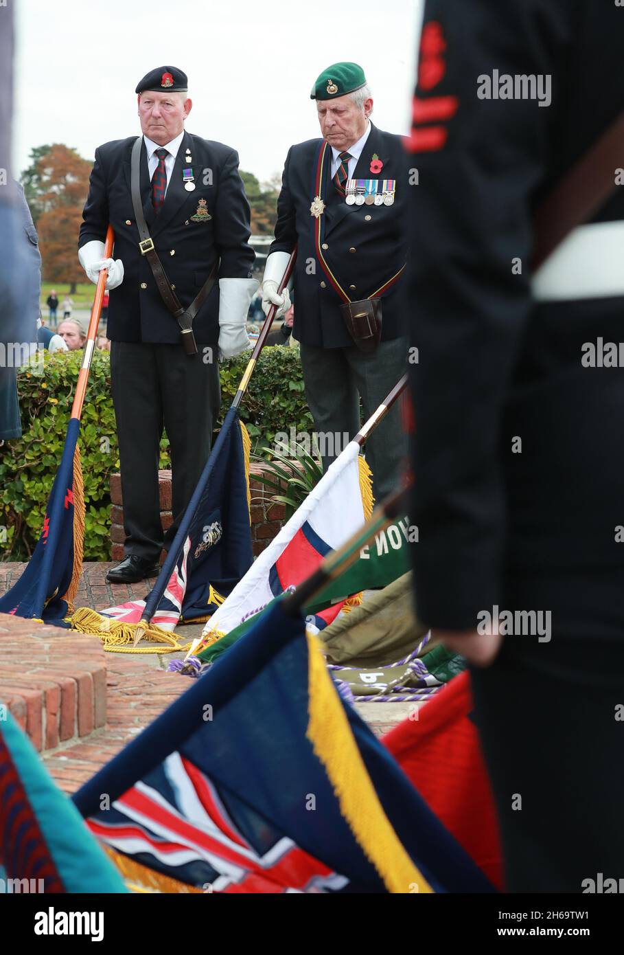 Poole, UK. 14th November 2021 . Veterans and members of the uniformed ...