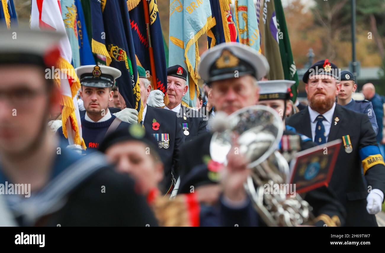 Poole, UK. 14th November 2021 . Veterans and members of the uniformed ...