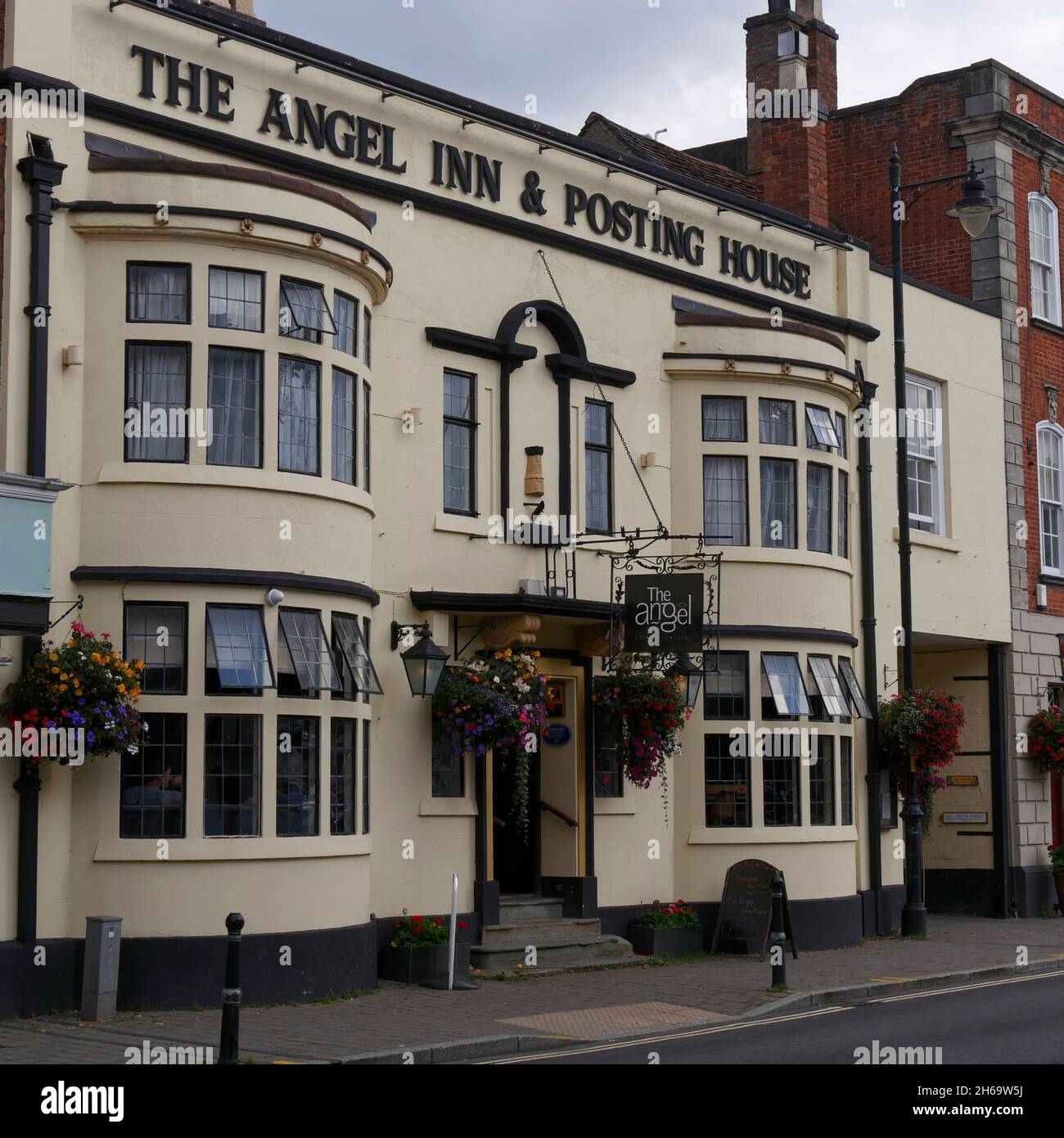 English posting house hi-res stock photography and images - Alamy