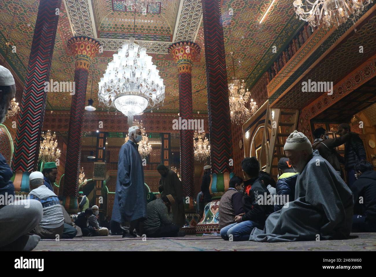 The shrine of sheikh syed abdul qadir jeelani hi-res stock photography ...