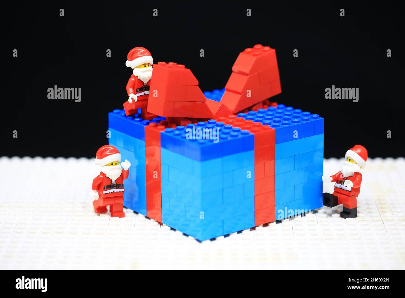Christmas Santa Claus team is ready for celebrating Stock Photo - Alamy