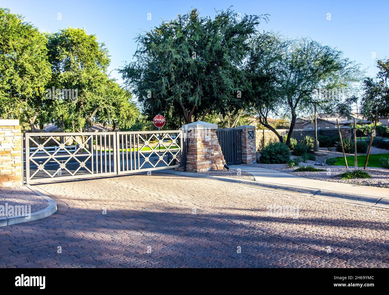 Cobblestone Gate Gates High Resolution Stock Photography and Images - Alamy