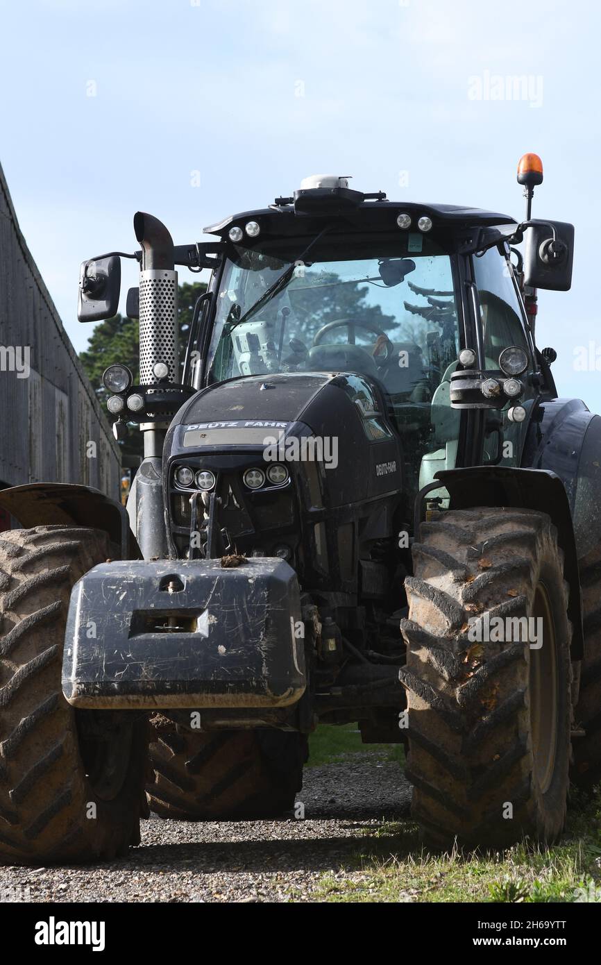 Farmyard Tractors High Resolution Stock Photography and Images - Alamy