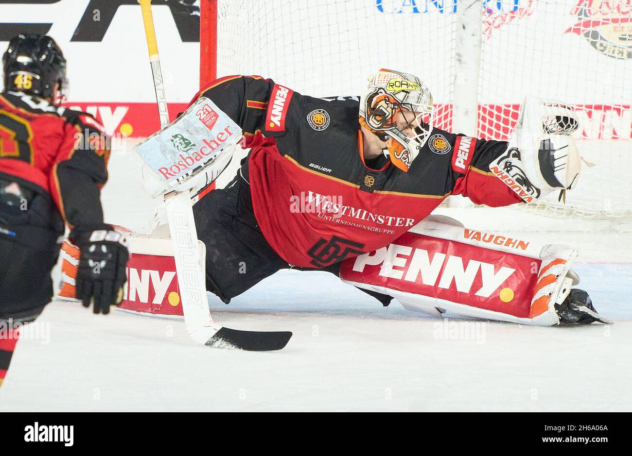 Deutsche eishockey nationalmannschaft hi-res stock photography and ...