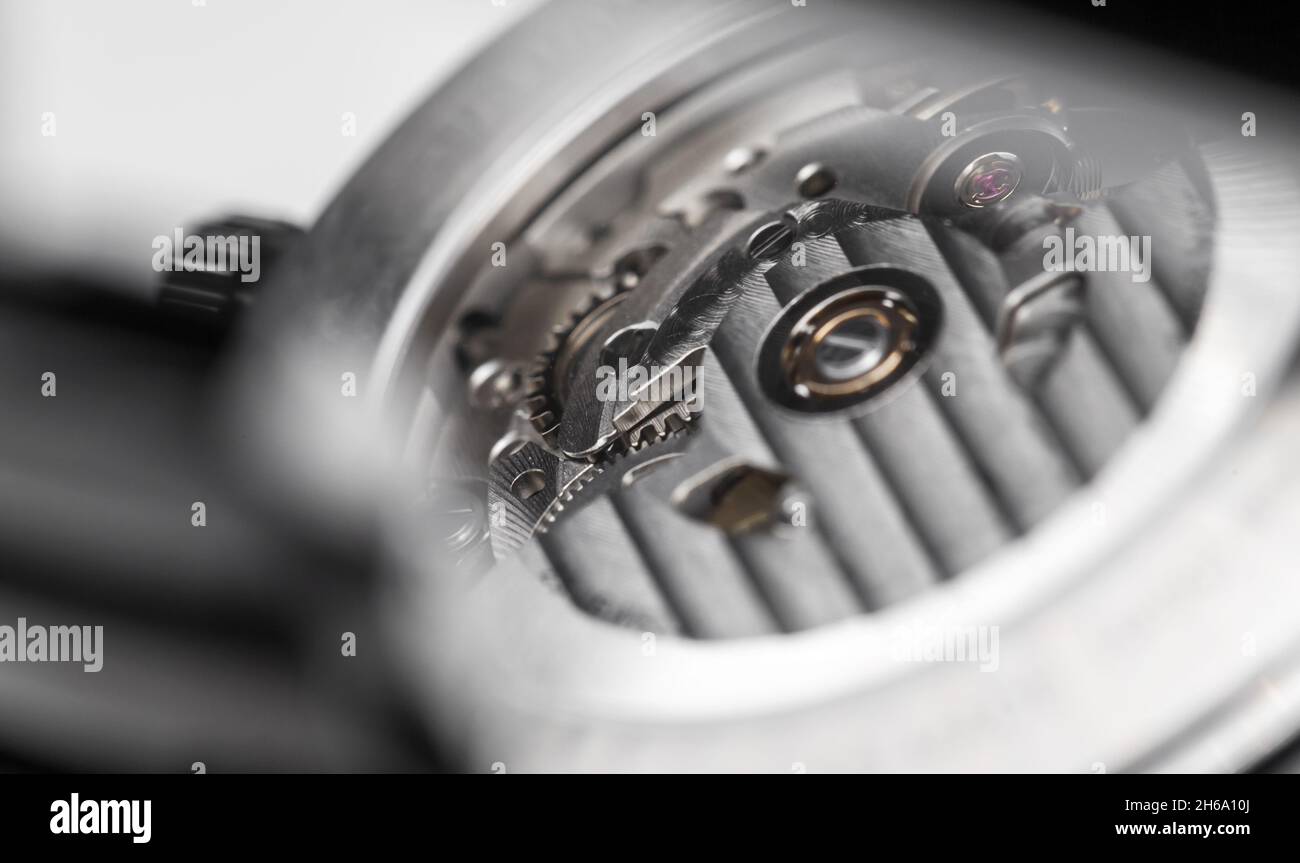 Self winding hi-res stock photography and images - Alamy