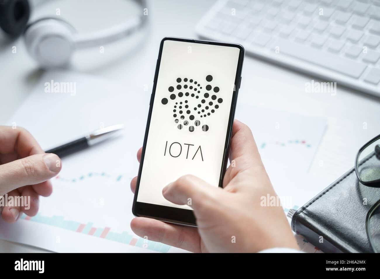 Distributed ledger hi-res stock photography and images - Alamy