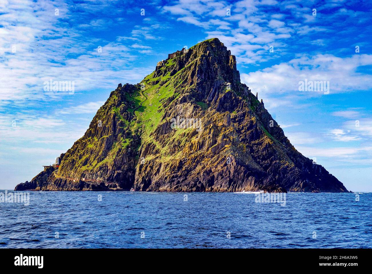 Beehive Huts at the UNESCO World Heritage site, Skellig Michael ...