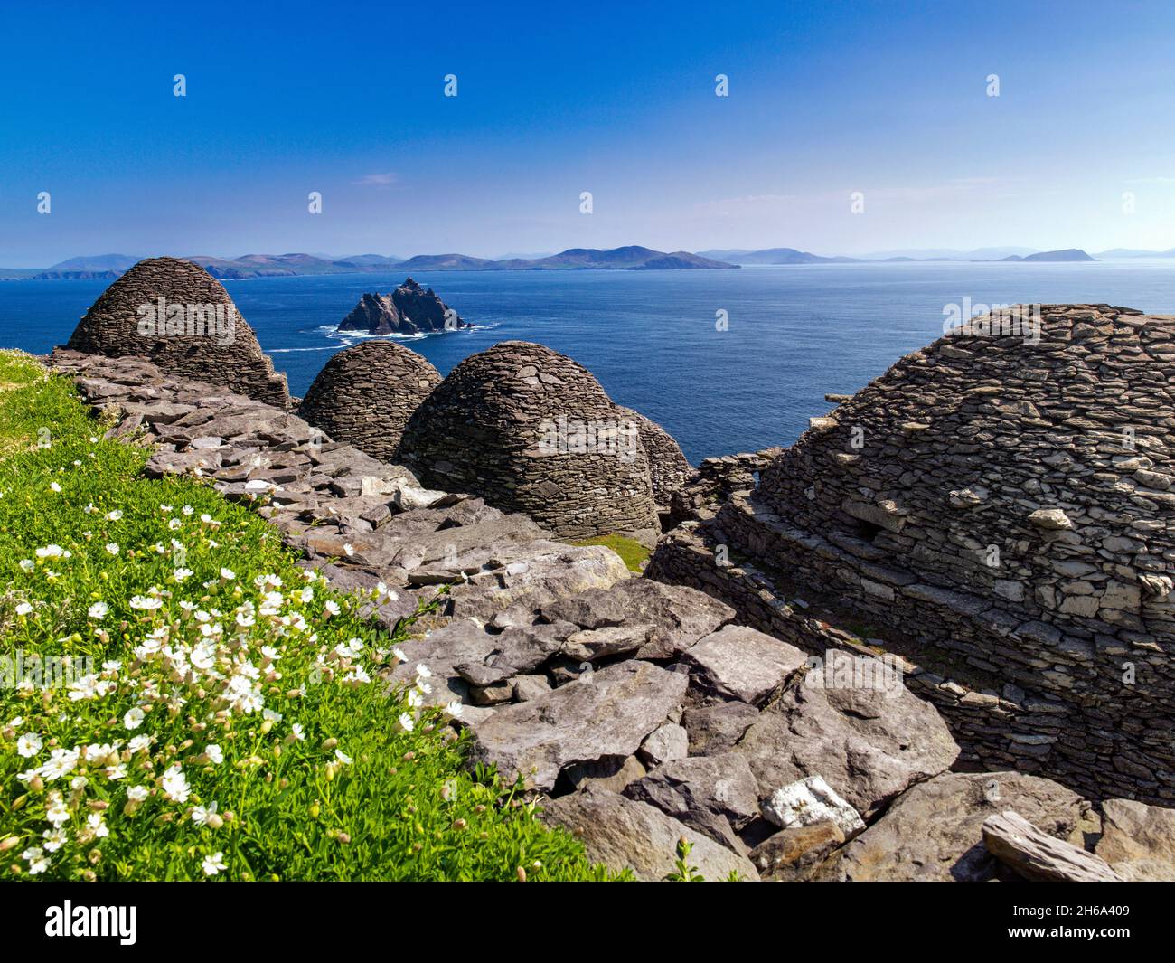 Beehive Huts at the UNESCO World Heritage site, Skellig Michael ...