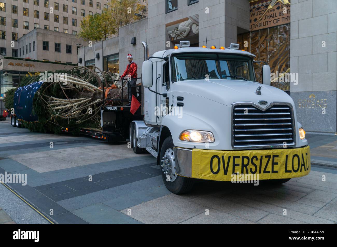 The 70 foot tall, 46 foot in diameter, and 12 ton Rockefeller Center ...