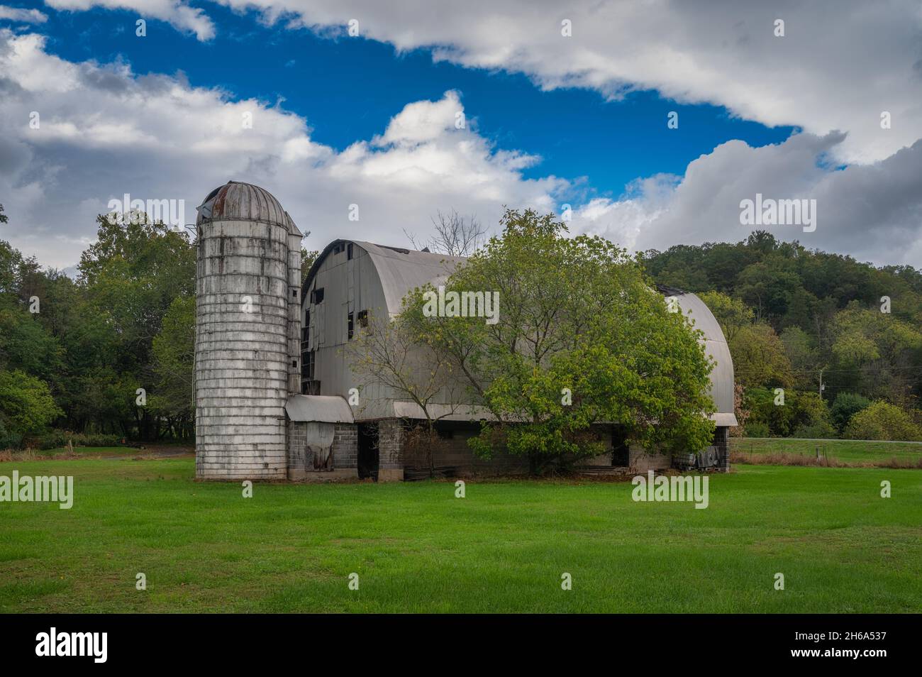 An old observatory in West Virginia during autumn Stock Photo - Alamy