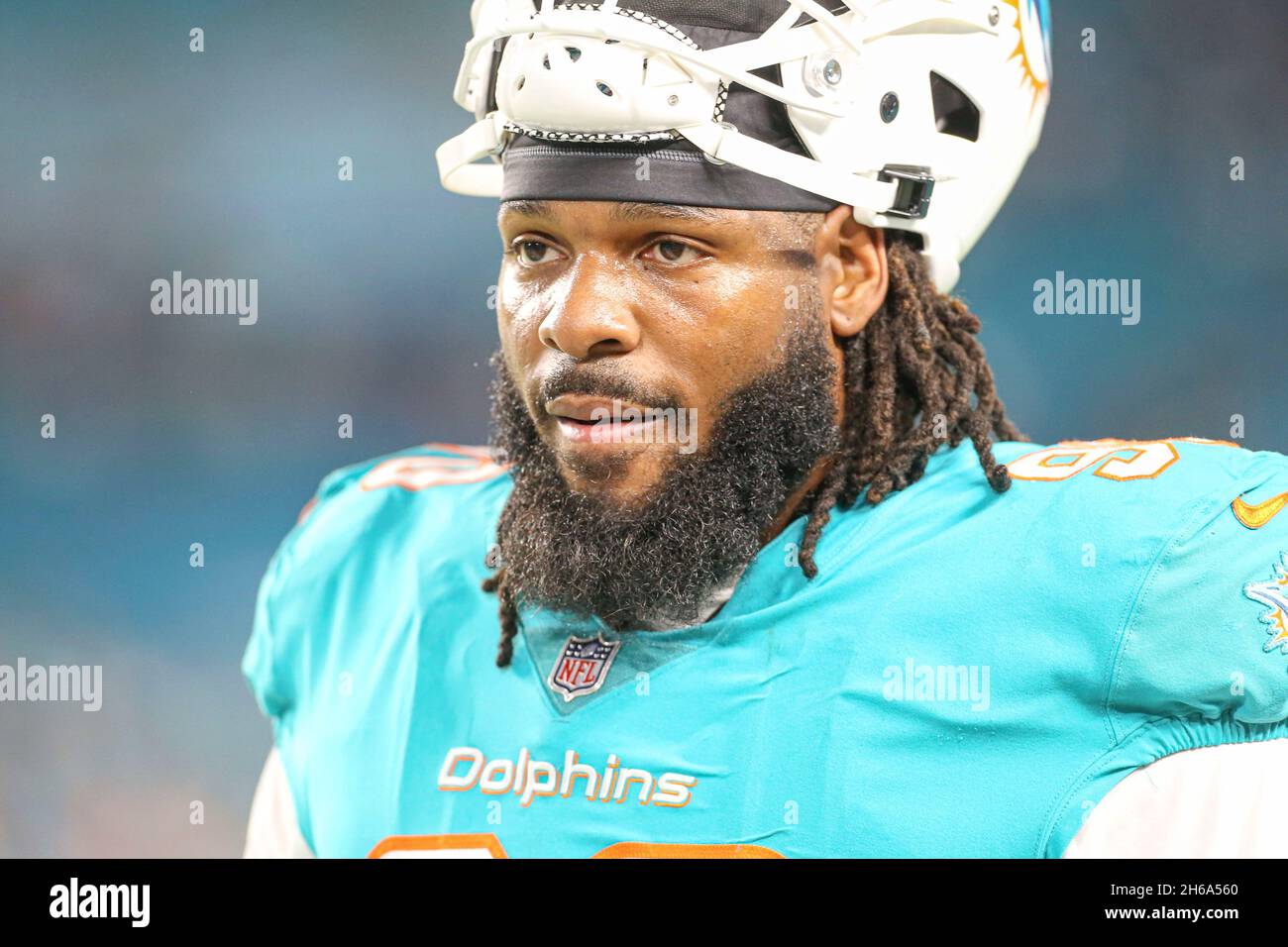 Nose tackle john jenkins hi-res stock photography and images - Alamy