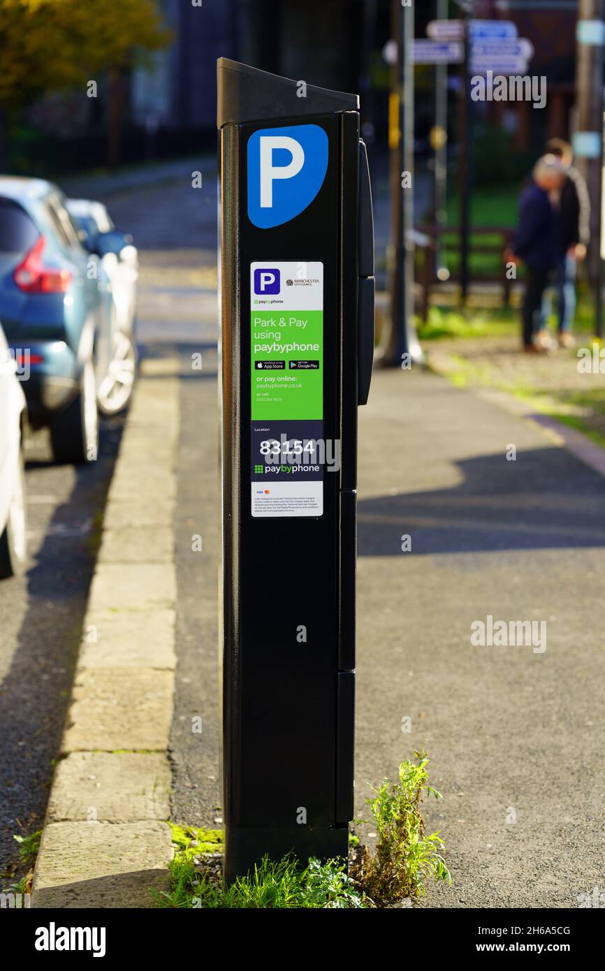 Pay point hi-res stock photography and images - Alamy