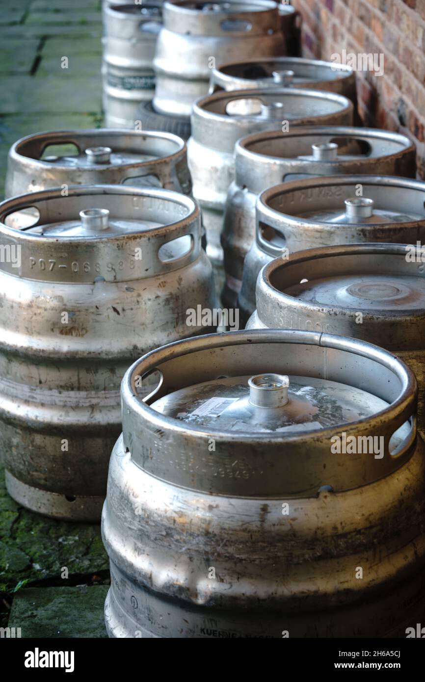 Alcohol delivery hi-res stock photography and images - Alamy