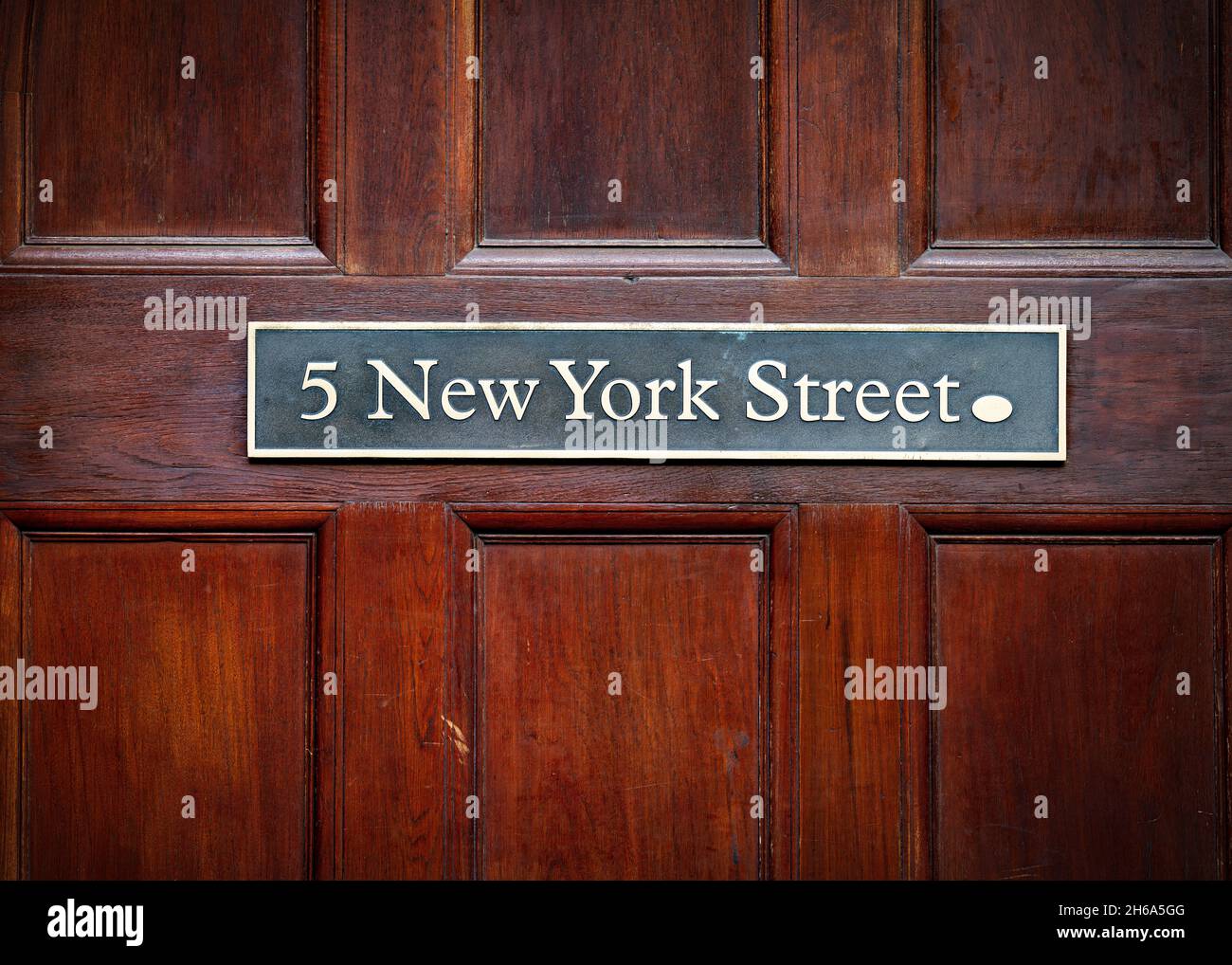 New York sign on wooden door Stock Photo - Alamy