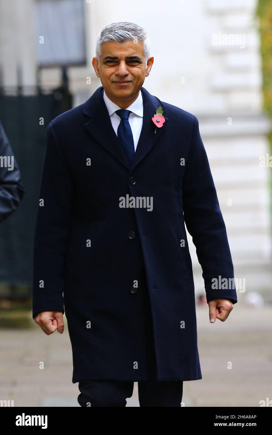 London, England, UK. 14th Nov, 2021. London Mayor SADIQ KHAN arrives in ...