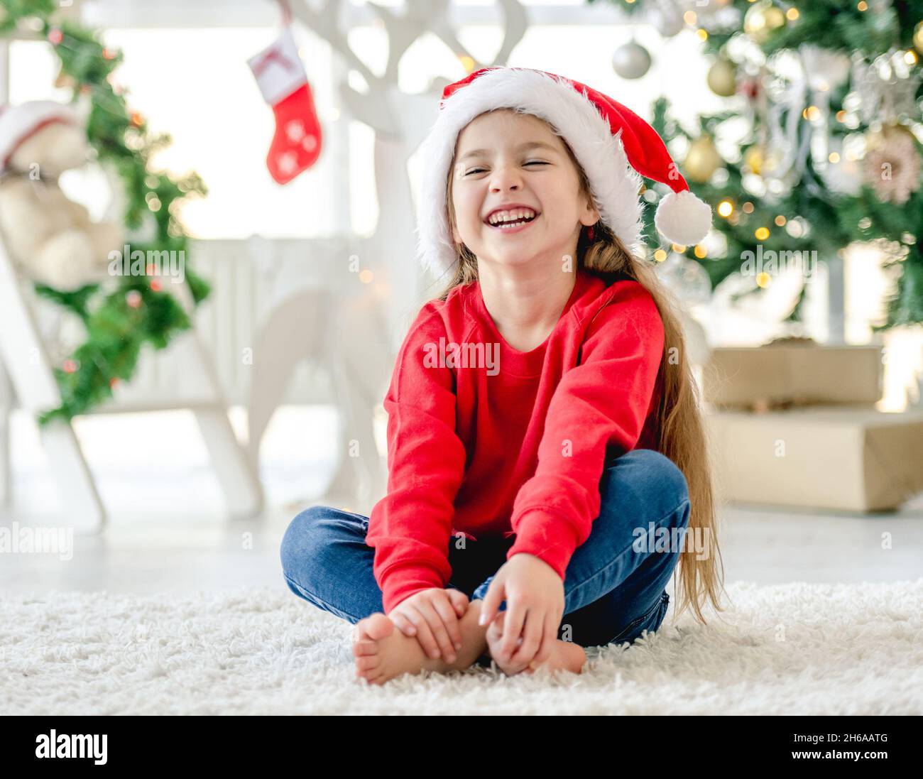 Girl celebration christmas hi-res stock photography and images - Alamy