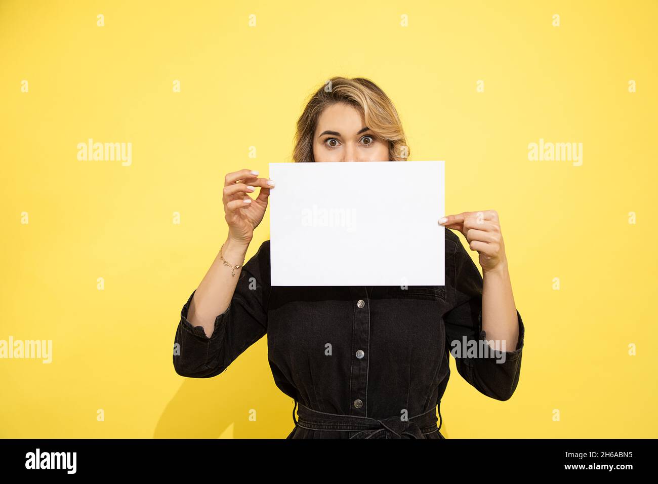 24 sheet hi-res stock photography and images - Alamy