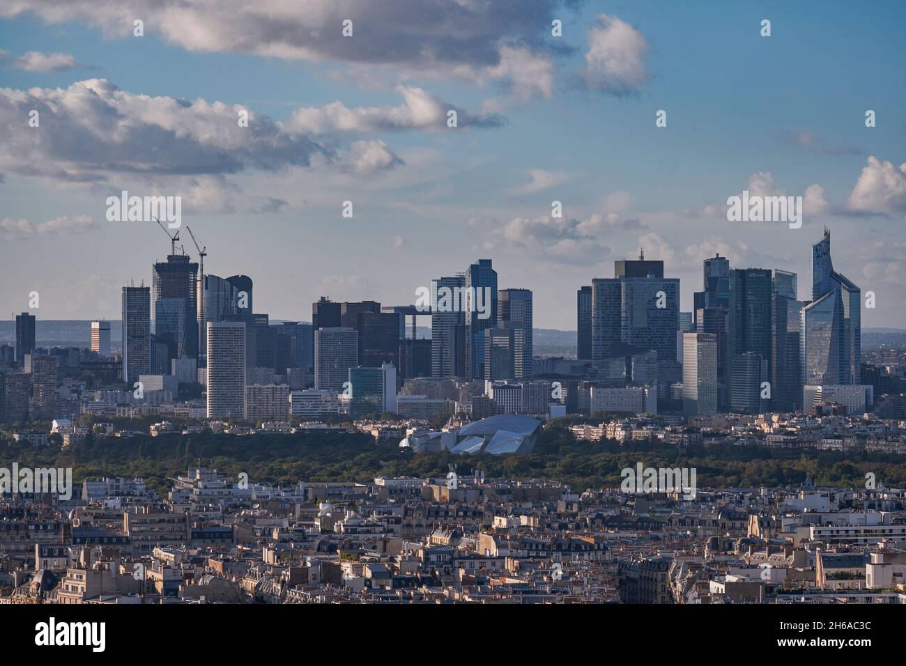 Parisian skyscrapers hi-res stock photography and images - Alamy