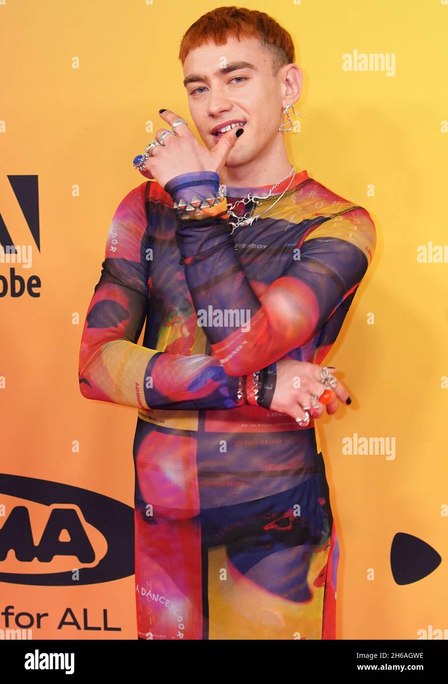 Olly alexander 2021 hi-res stock photography and images - Alamy