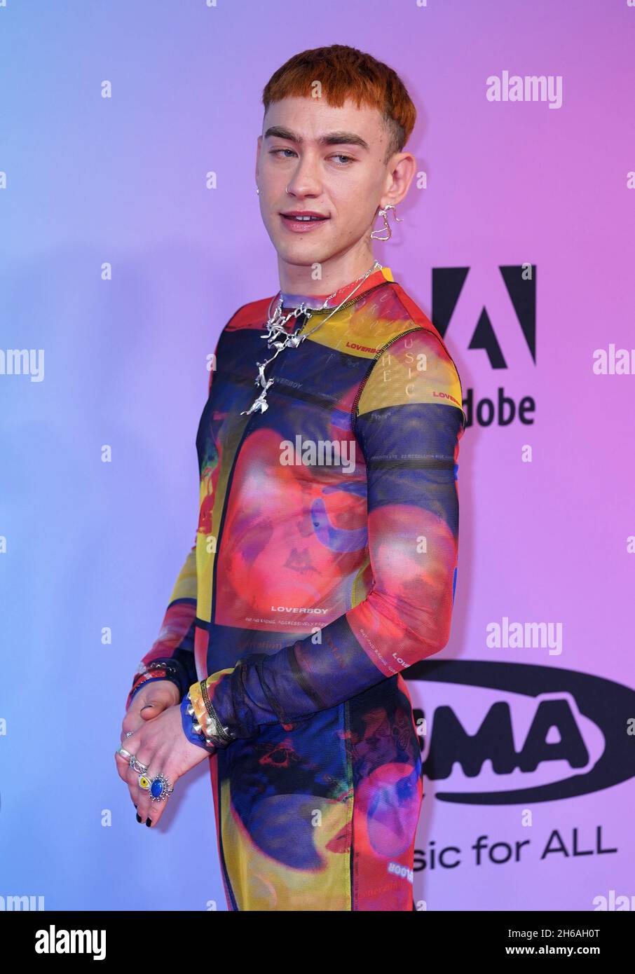 Olly alexander 2021 hi-res stock photography and images - Alamy