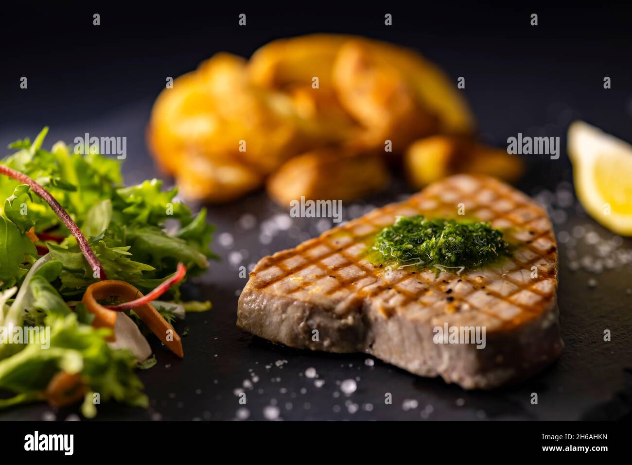 Tuna steak fried potatoes hi-res stock photography and images - Alamy