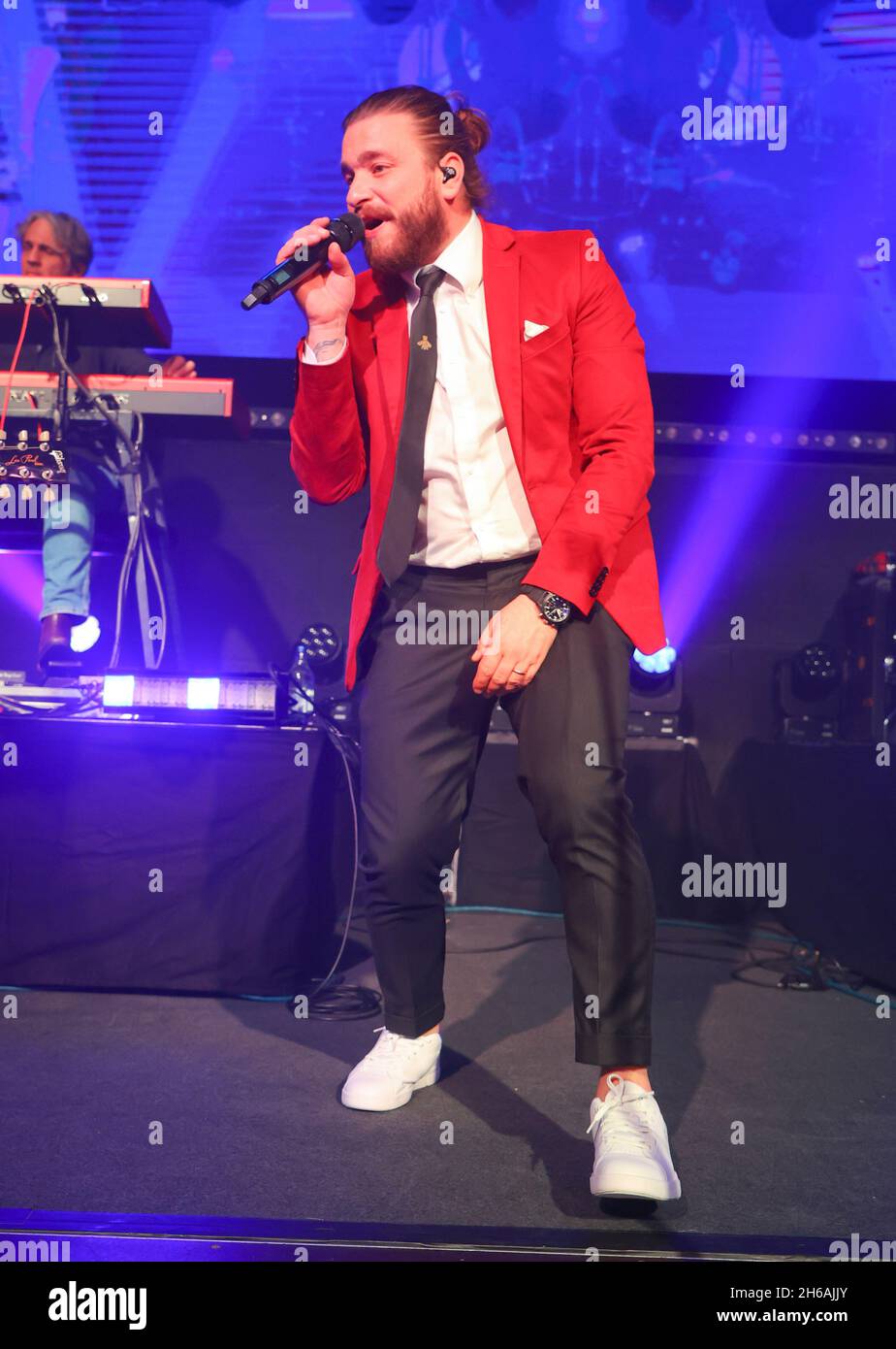 Swiss musicians swiss singer hi-res stock photography and images - Alamy