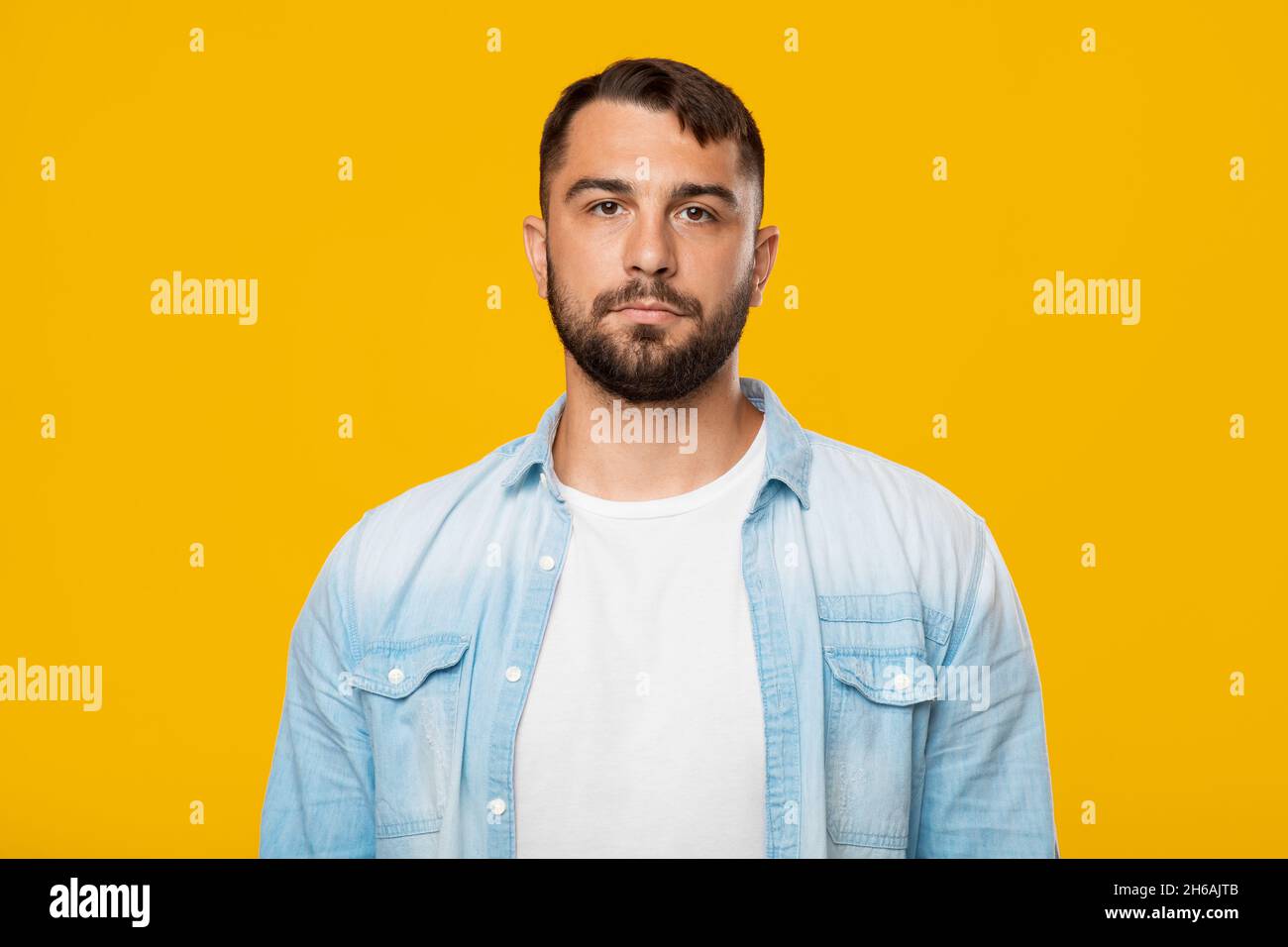 Ignoring someone hi-res stock photography and images - Alamy