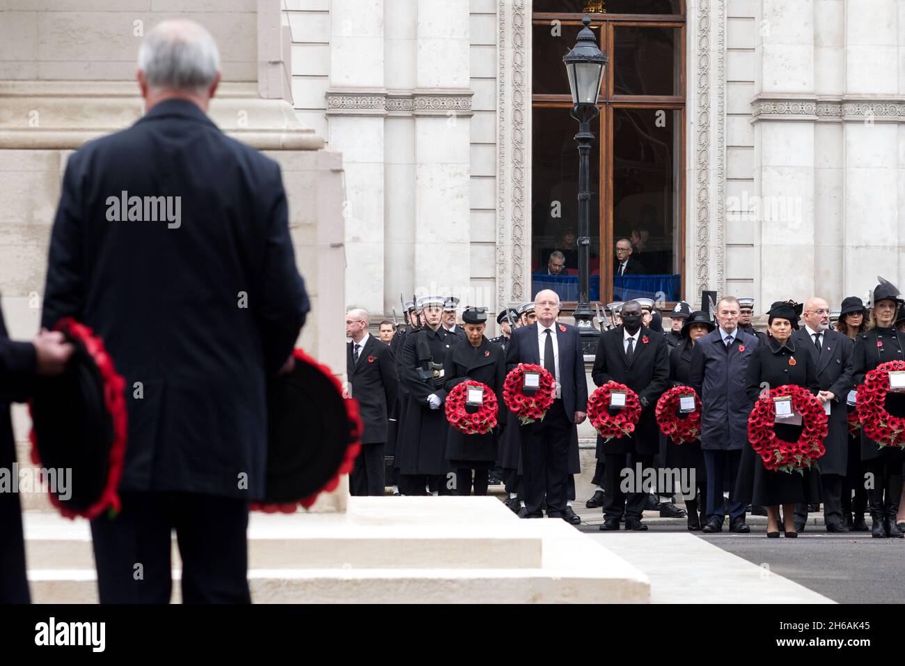 London, UK. 14th Nov, 2021. Dignitaries are seen lining up before they ...
