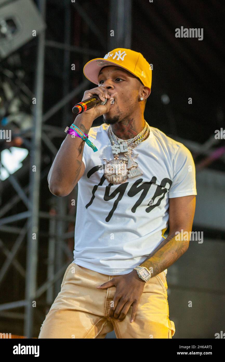 Rapper Toosii (Nau'Jour Lazier Grainger) during the Day N Vegas Music ...