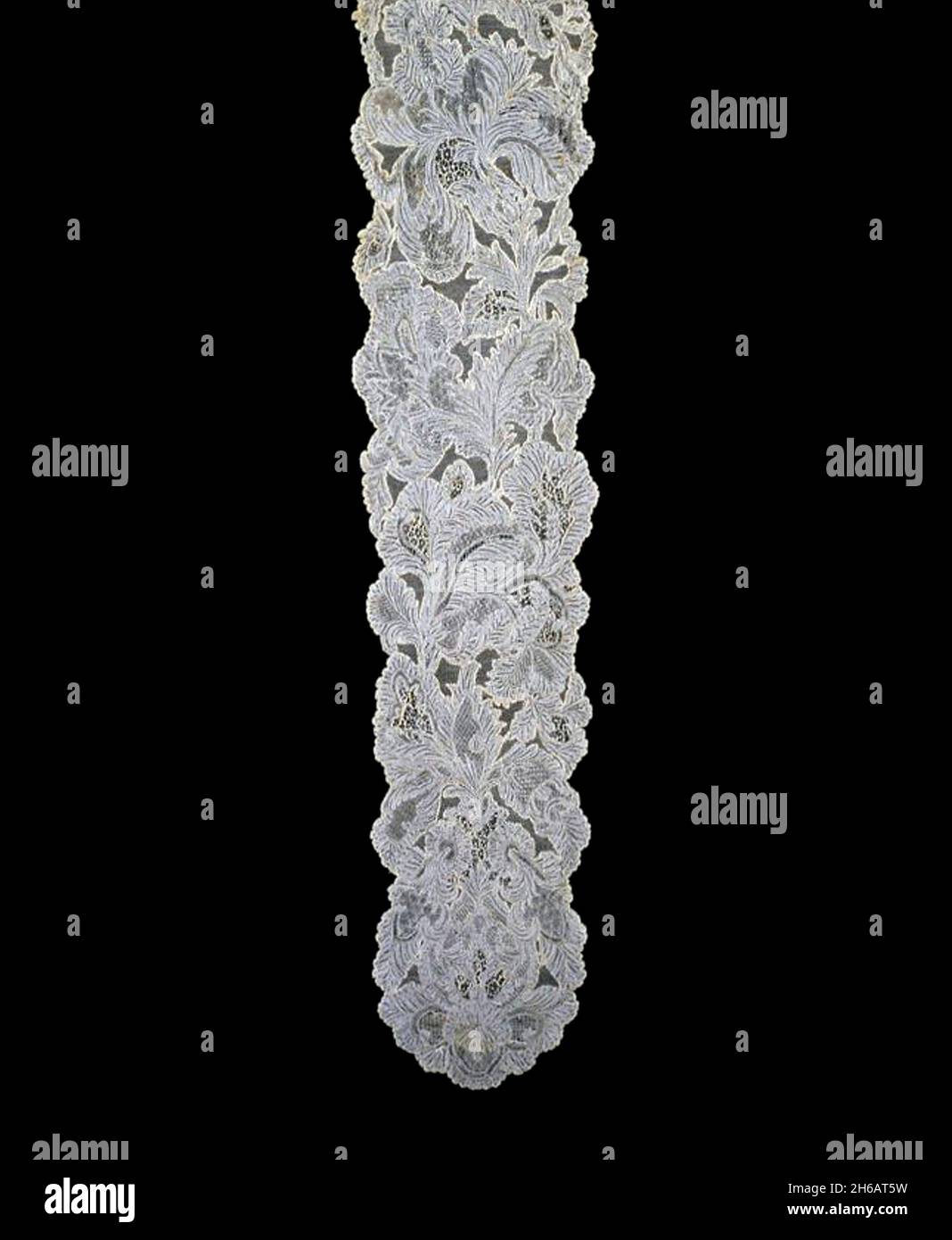 Lappet fabric hi-res stock photography and images - Alamy