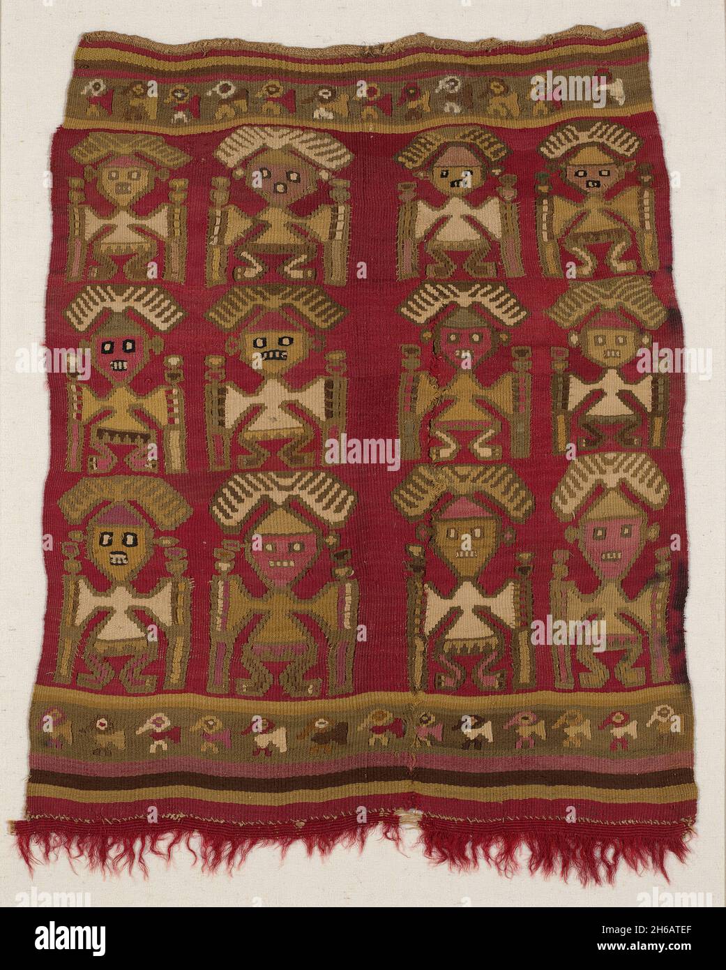 Cotton and wool camelid slit tapestry weave hi-res stock photography ...