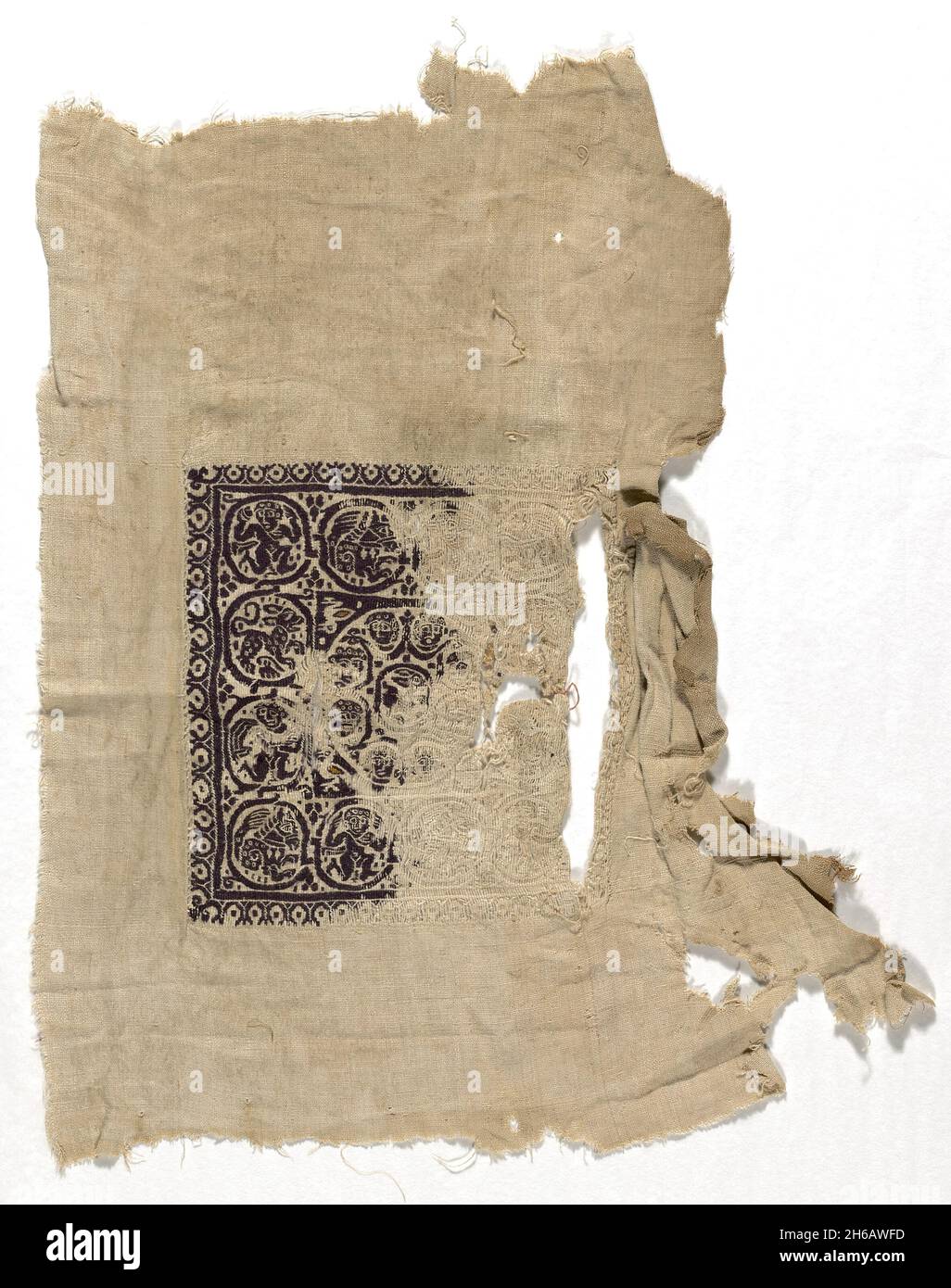 Fragment, Egypt, Roman period (30 B.C.- 641 A.D.)/Arab period (641-969 ...