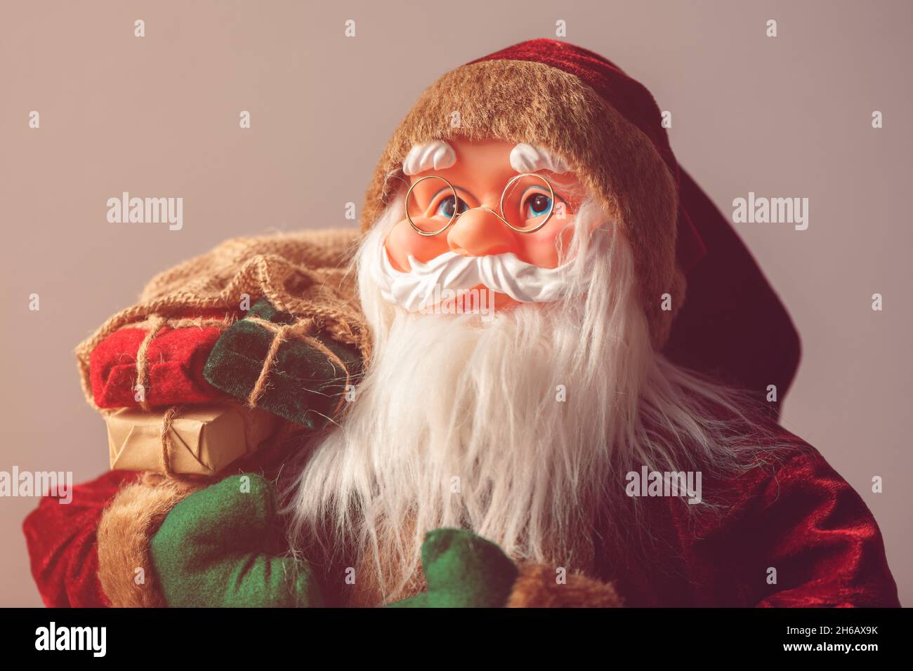 Santa claus dummy hi-res stock photography and images - Alamy