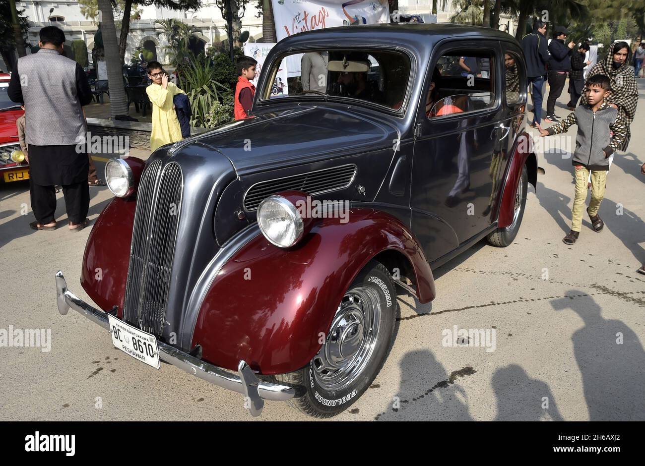 Peshawar, Pakistan. 14th Nov, 2021. People visit the 12th Vintage and ...