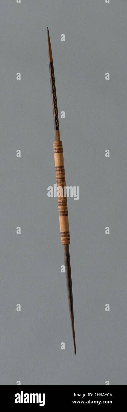 Indigenous weaving tools hi-res stock photography and images - Alamy