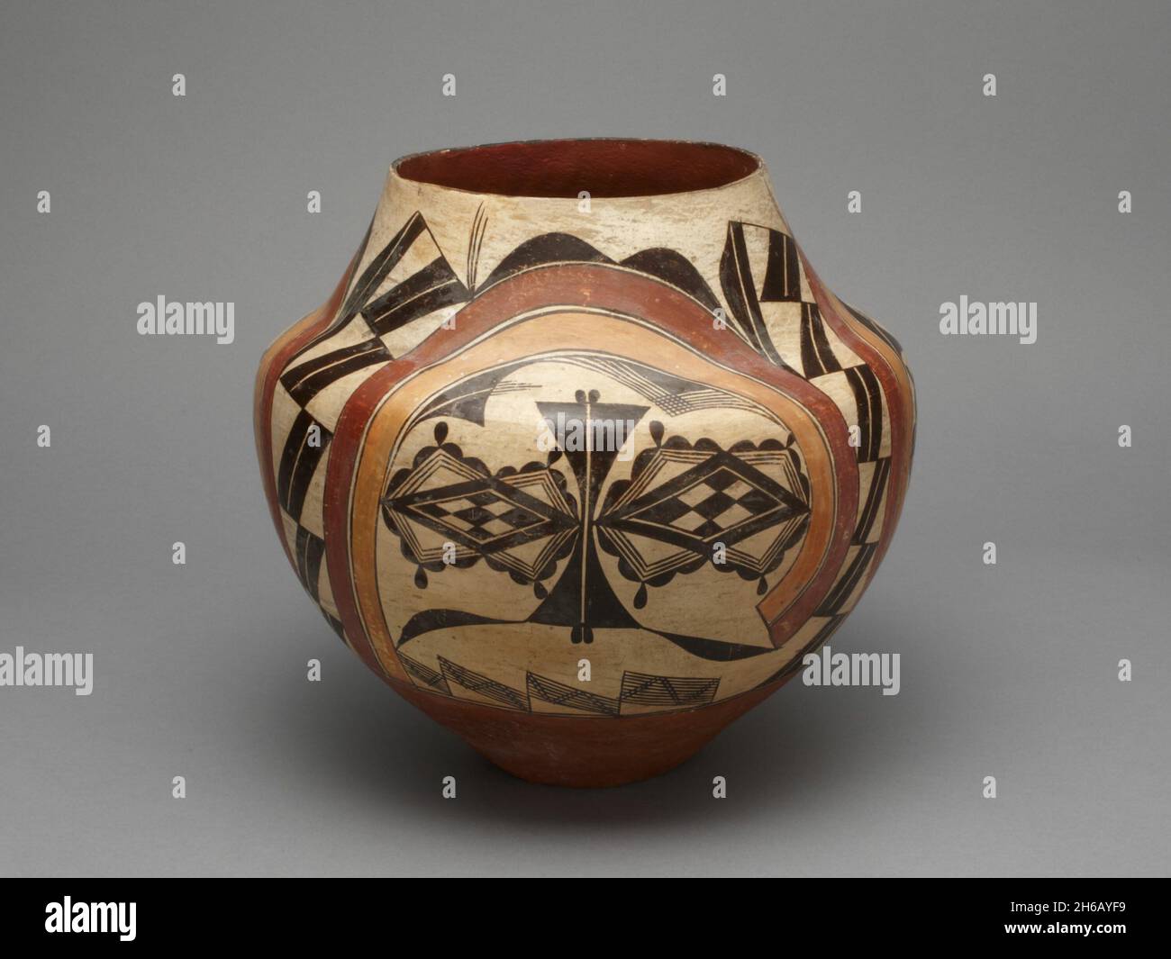 Polychrome designs hi-res stock photography and images - Alamy