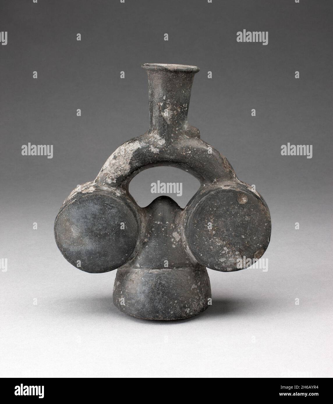 Two spouted vessel hi-res stock photography and images - Alamy
